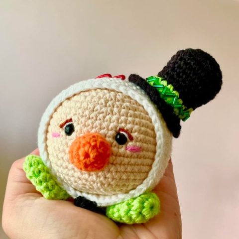 Christmas Amigurumi Crochet Patterns: Free + Festive Gift Ideas • Green ...